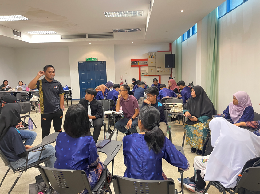 Pendeklamasi Hebat Mengetahui Potensi Dirinya Sendiri